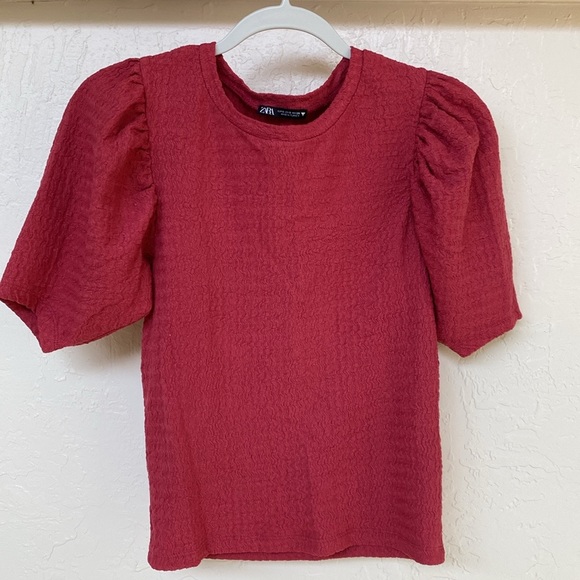 Zara | Tops | Zara Puffed Shoulder Top | Poshmark